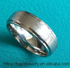 China 8mm Cobalt Chrome Mens Brushed Stepped Edges Wedding Band Ring supplier