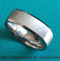 China 7mm Satin Brush Finish Square Cobalt Chrome High Polished Beveled Edges Wedding Band Ring supplier